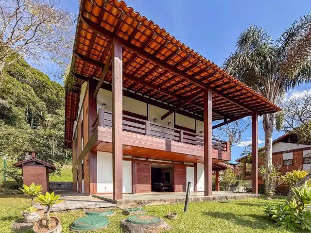 Casa / Sobrado em Condomínio para Venda em Teresópolis/RJ Carlos Guinle 5 Quartos