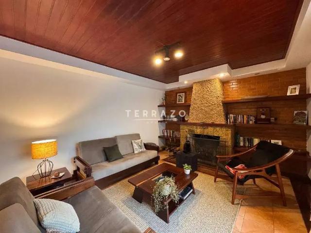 Casa / Sobrado em Condomínio para Venda em Teresópolis/RJ Carlos Guinle 5 Quartos