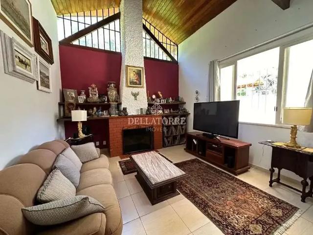 Casa / Sobrado em Condomínio para Venda em Teresópolis/RJ Carlos Guinle 3 Quartos