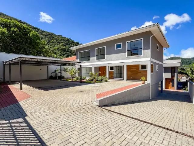 Casa / Sobrado em Condomínio para Venda em Teresópolis/RJ Carlos Guinle 3 Quartos
