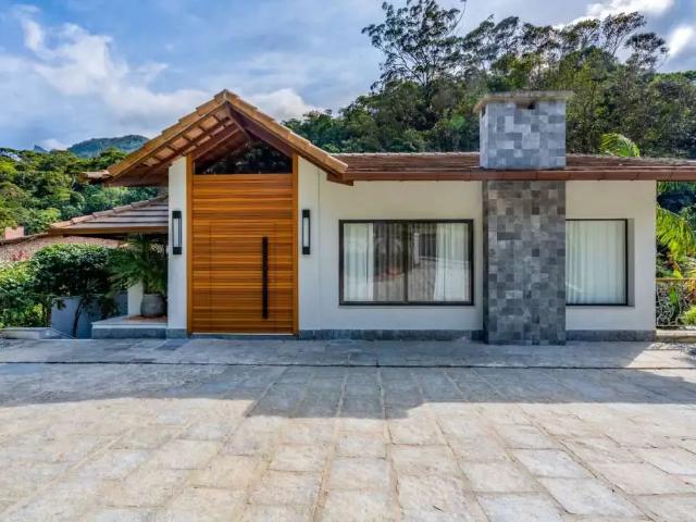Casa / Sobrado em Condomínio para Venda em Teresópolis/RJ Carlos Guinle 3 Quartos