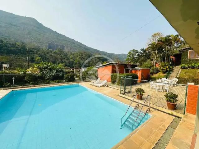 Casa / Sobrado em Condomínio para Venda em Teresópolis/RJ Cascata do Imbuí 3 Quartos