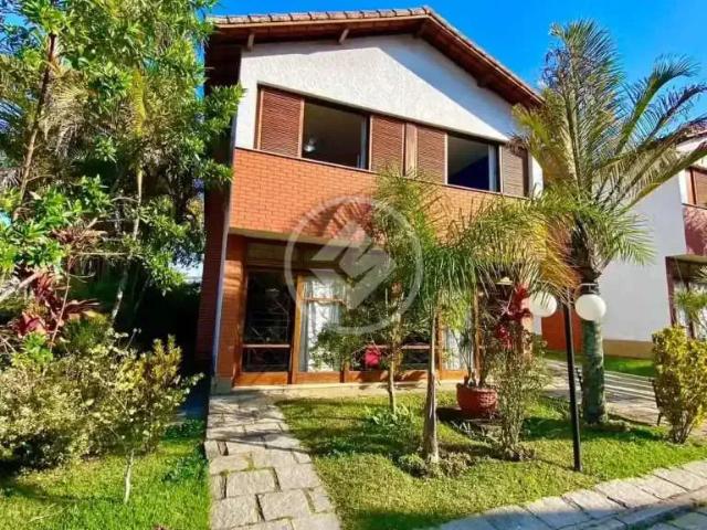 Casa / Sobrado em Condomínio para Venda em Teresópolis/RJ Alto 4 Quartos