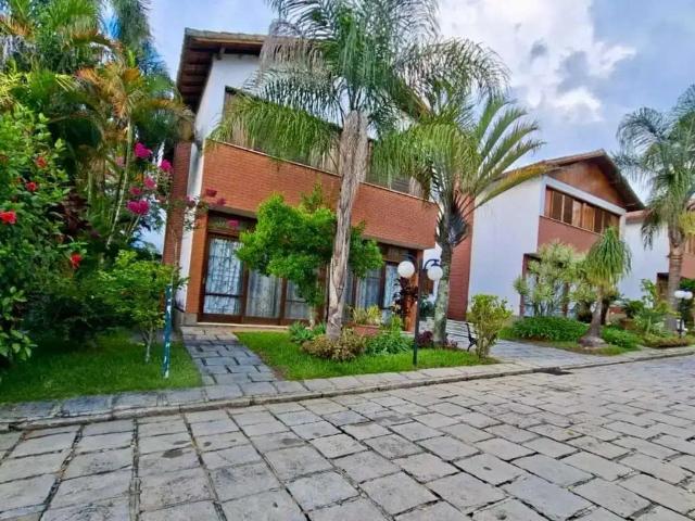 Casa / Sobrado em Condomínio para Venda em Teresópolis/RJ Alto 4 Quartos