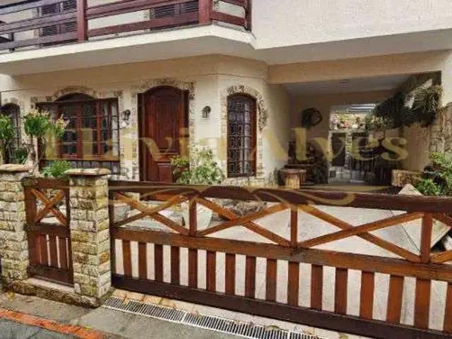 Casa / Sobrado em Condomínio para Venda em Teresópolis/RJ Alto 5 Quartos