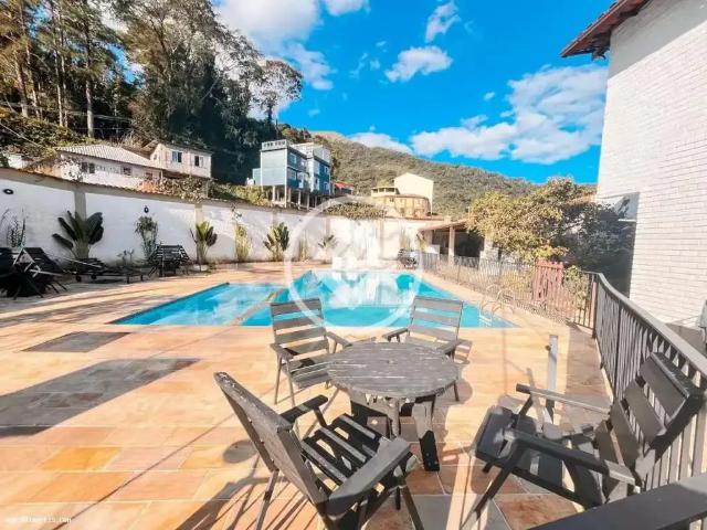 Casa / Sobrado em Condomínio para Venda em Teresópolis/RJ Alto 3 Quartos