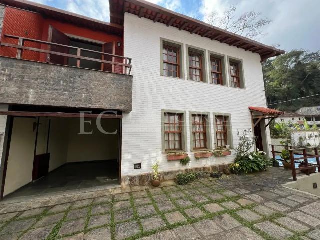 Casa / Sobrado em Condomínio para Venda em Teresópolis/RJ Alto 3 Quartos