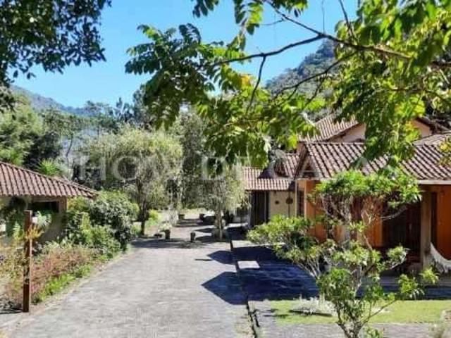 Casa / Sobrado em Condomínio para Venda em Teresópolis/RJ Albuquerque 3 Quartos