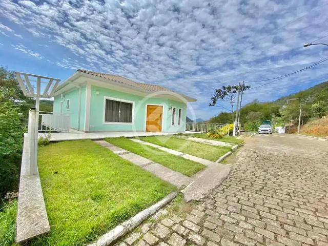 Casa / Sobrado em Condomínio para Venda em Teresópolis/RJ Albuquerque 3 Quartos