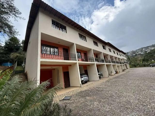 Casa / Sobrado em Condomínio para Venda em Teresópolis/RJ Albuquerque 2 Quartos