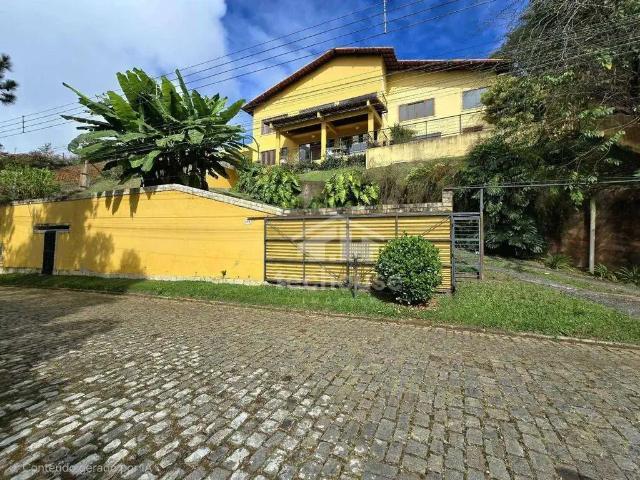 Casa / Sobrado em Condomínio para Venda em Teresópolis/RJ Albuquerque 4 Quartos
