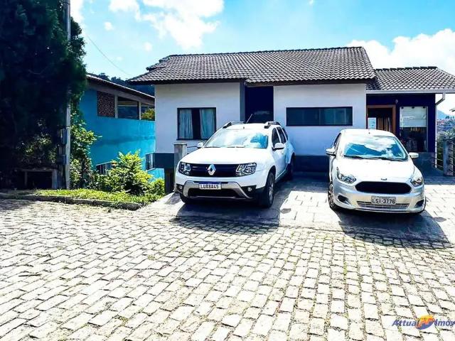 Casa / Sobrado em Condomínio para Venda em Teresópolis/RJ Albuquerque 4 Quartos