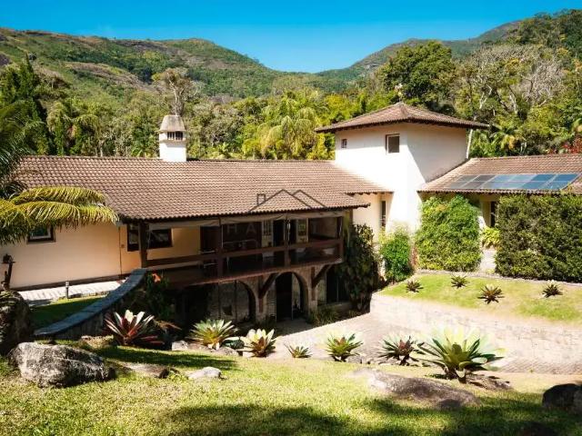 Casa / Sobrado em Condomínio para Venda em Teresópolis/RJ Barra do Imbuí 5 Quartos