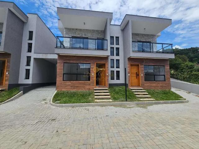 Casa / Sobrado em Condomínio para Venda em Teresópolis/RJ Golfe 3 Quartos