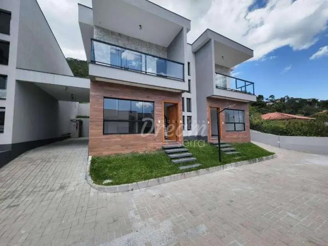 Casa / Sobrado em Condomínio para Venda em Teresópolis/RJ Golfe 3 Quartos