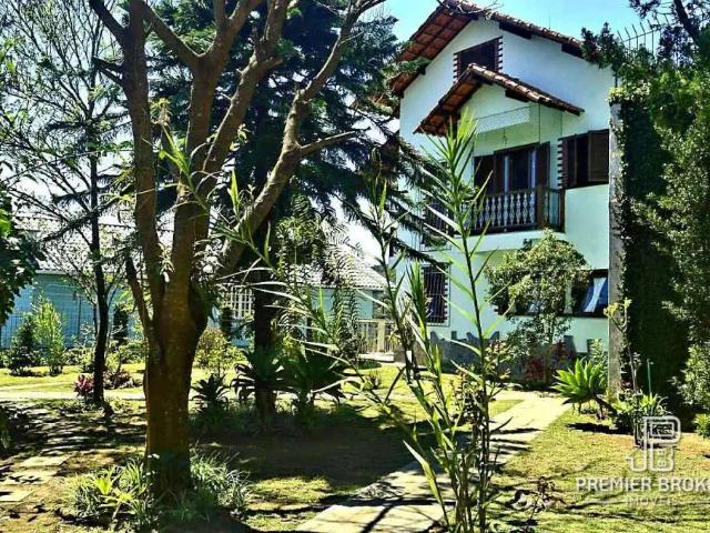 Casa / Sobrado em Condomínio para Venda em Teresópolis/RJ Golfe 3 Quartos