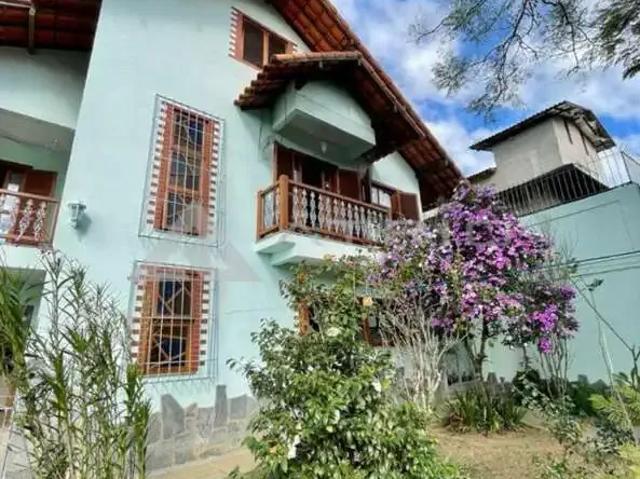 Casa / Sobrado em Condomínio para Venda em Teresópolis/RJ Golfe 5 Quartos