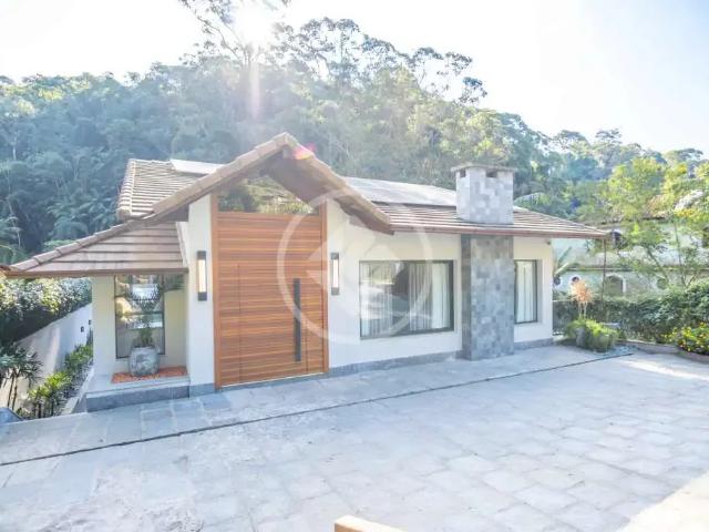 Casa / Sobrado em Condomínio para Venda em Teresópolis/RJ Granja Comary 4 Quartos
