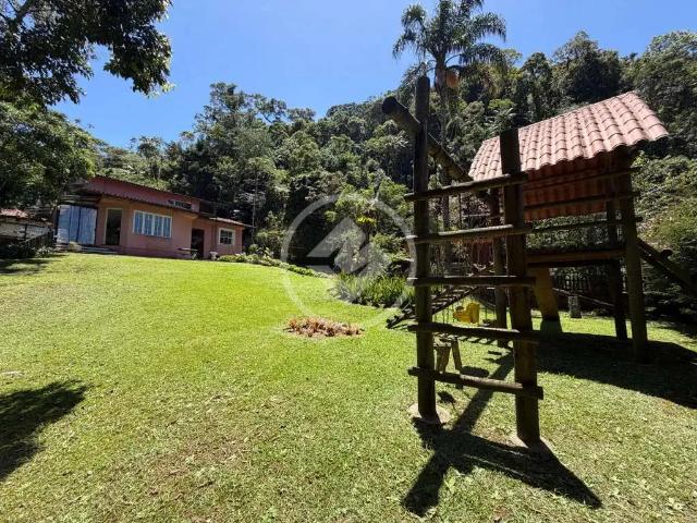 Casa / Sobrado em Condomínio para Venda em Teresópolis/RJ Granja Comary 4 Quartos