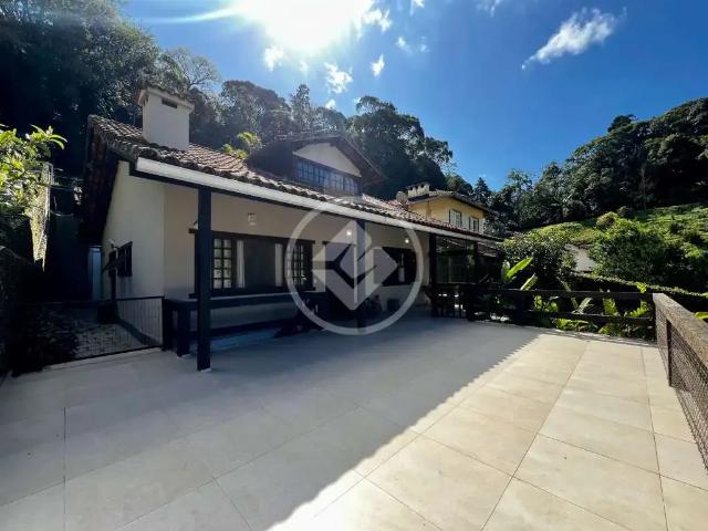 Casa / Sobrado em Condomínio para Venda em Teresópolis/RJ Granja Comary 4 Quartos