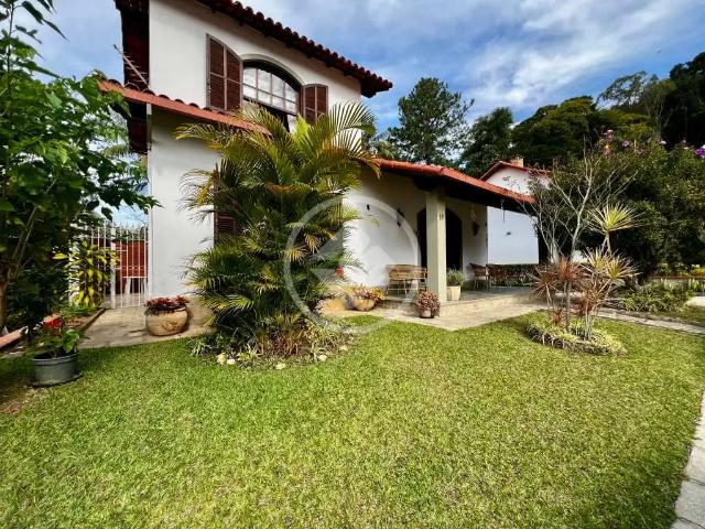 Casa / Sobrado em Condomínio para Venda em Teresópolis/RJ Ermitage 3 Quartos