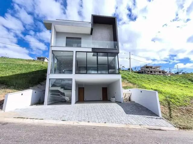 Casa / Sobrado em Condomínio para Venda em Teresópolis/RJ Ermitage 4 Quartos