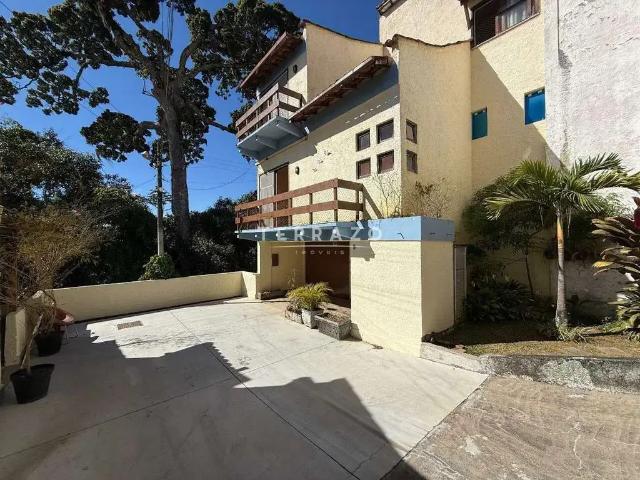 Casa / Sobrado em Condomínio para Venda em Teresópolis/RJ Iucas 4 Quartos