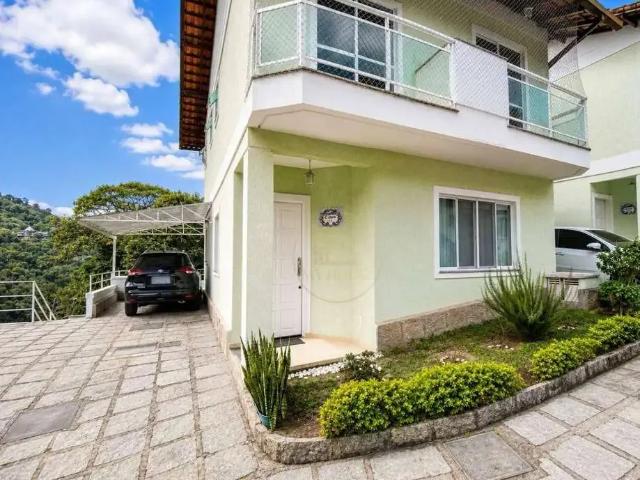 Casa / Sobrado em Condomínio para Venda em Teresópolis/RJ Iucas 4 Quartos