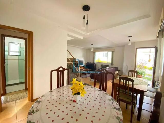 Casa / Sobrado em Condomínio para Venda em Teresópolis/RJ Iucas 4 Quartos