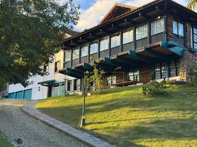 Casa / Sobrado em Condomínio para Venda em Teresópolis/RJ Sebastiana 4 Quartos