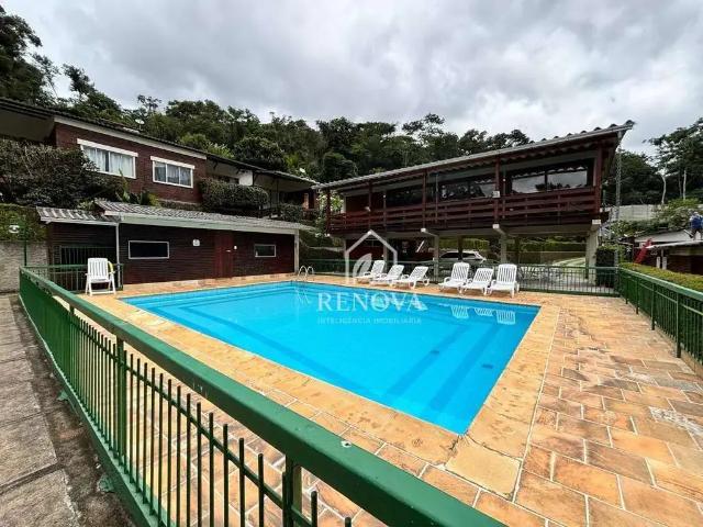 Casa / Sobrado em Condomínio para Venda em Teresópolis/RJ Posse 3 Quartos
