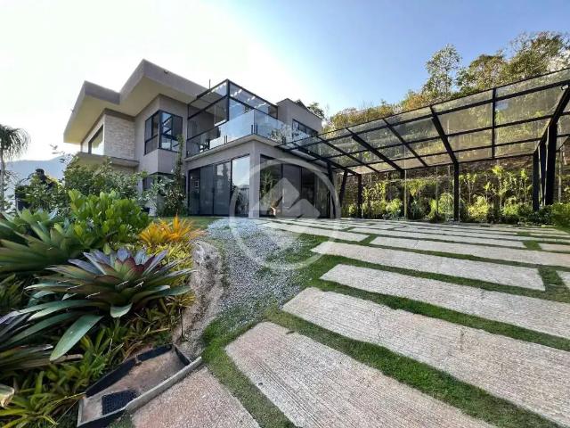 Casa / Sobrado em Condomínio para Venda em Teresópolis/RJ Parque do Imbui 4 Quartos
