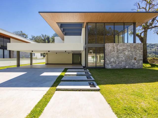 Casa / Sobrado em Condomínio para Venda em Teresópolis/RJ Parque do Imbui 4 Quartos