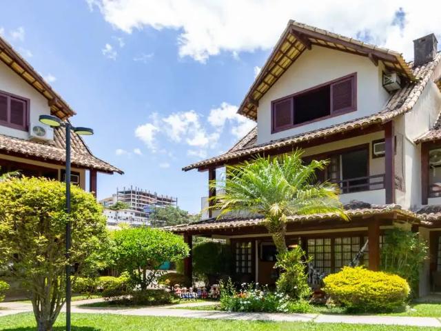 Casa / Sobrado em Condomínio para Venda em Teresópolis/RJ Taumaturgo 4 Quartos