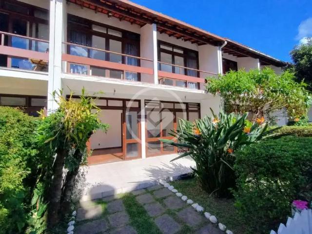 Casa / Sobrado em Condomínio para Venda em Teresópolis/RJ Taumaturgo 4 Quartos