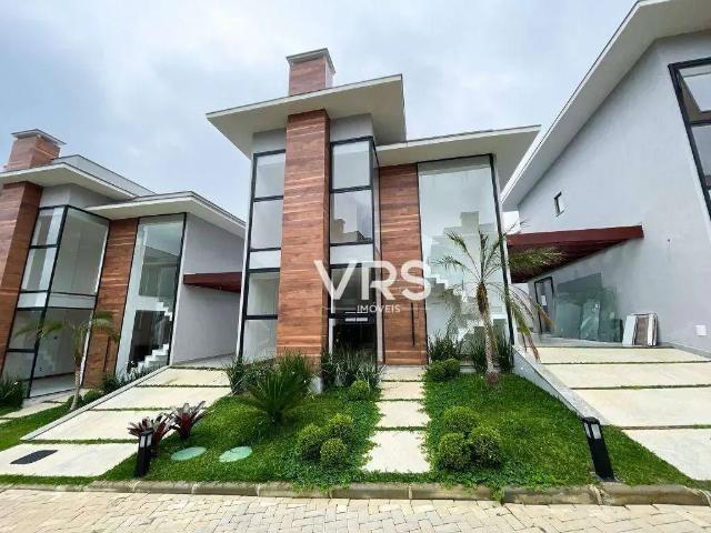Casa / Sobrado em Condomínio para Venda em Teresópolis/RJ Tijuca 4 Quartos