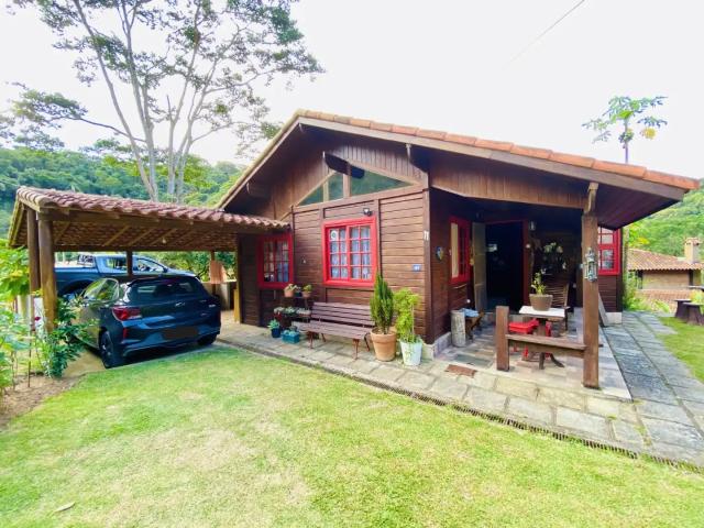 Casa / Sobrado em Condomínio para Venda em Teresópolis/RJ Vargem Grande 3 Quartos