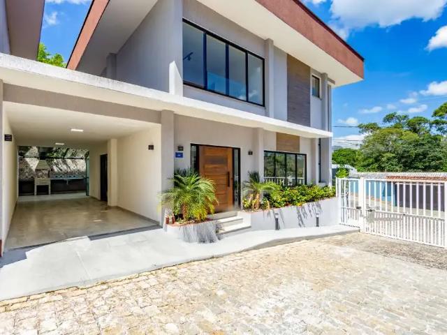 Casa / Sobrado em Condomínio para Venda em Teresópolis/RJ Várzea 4 Quartos