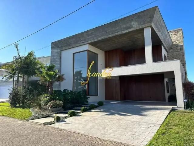 Casa / Sobrado em Condomínio para Venda em Torres/RS Centro 4 Quartos