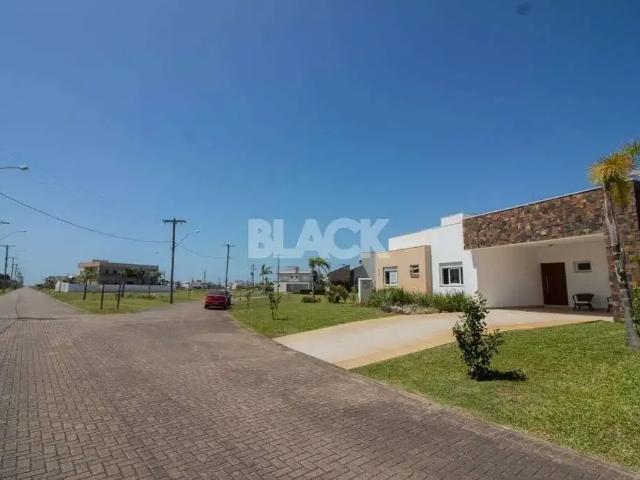 Casa / Sobrado em Condomínio para Venda em Torres/RS Itapeva 3 Quartos
