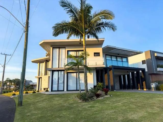 Casa / Sobrado em Condomínio para Venda em Torres/RS Itapeva 5 Quartos