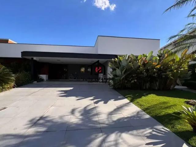 Casa / Sobrado em Condomínio para Venda em Tremembé/SP Condomínio Vale do Sol 4 Quartos