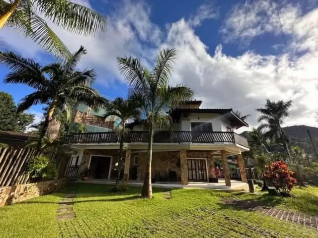 Casa / Sobrado em Condomínio para Venda em Ubatuba/SP Toninhas 6 Quartos