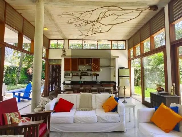 Casa / Sobrado em Condomínio para Venda em Ubatuba/SP Domingas Dias 4 Quartos