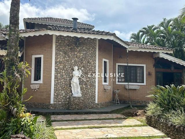 Casa / Sobrado em Condomínio para Venda em Ubatuba/SP Horto 4 Quartos