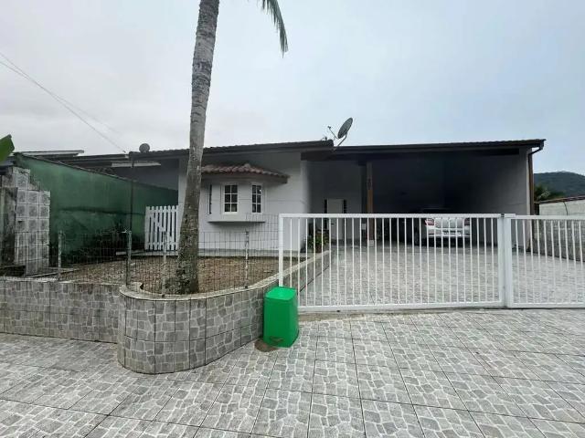 Casa / Sobrado em Condomínio para Venda em Ubatuba/SP Horto Florestal 3 Quartos