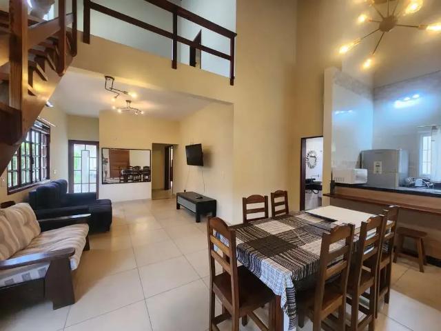 Casa / Sobrado em Condomínio para Venda em Ubatuba/SP Horto Florestal 3 Quartos