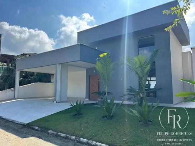 Casa / Sobrado em Condomínio para Venda em Ubatuba/SP Horto Florestal 4 Quartos