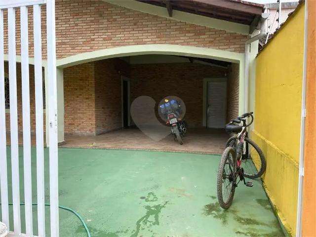 Casa / Sobrado em Condomínio para Venda em Ubatuba/SP Mato Dentro 2 Quartos