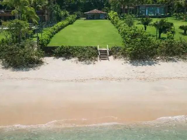 Casa / Sobrado em Condomínio para Venda em Ubatuba/SP Praia Brava 3 Quartos